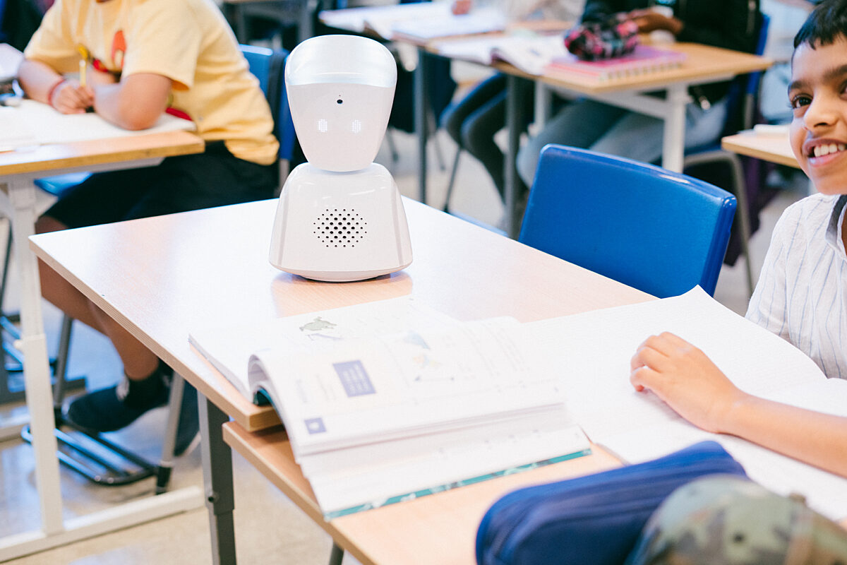 AV1 Robots Schools Programme